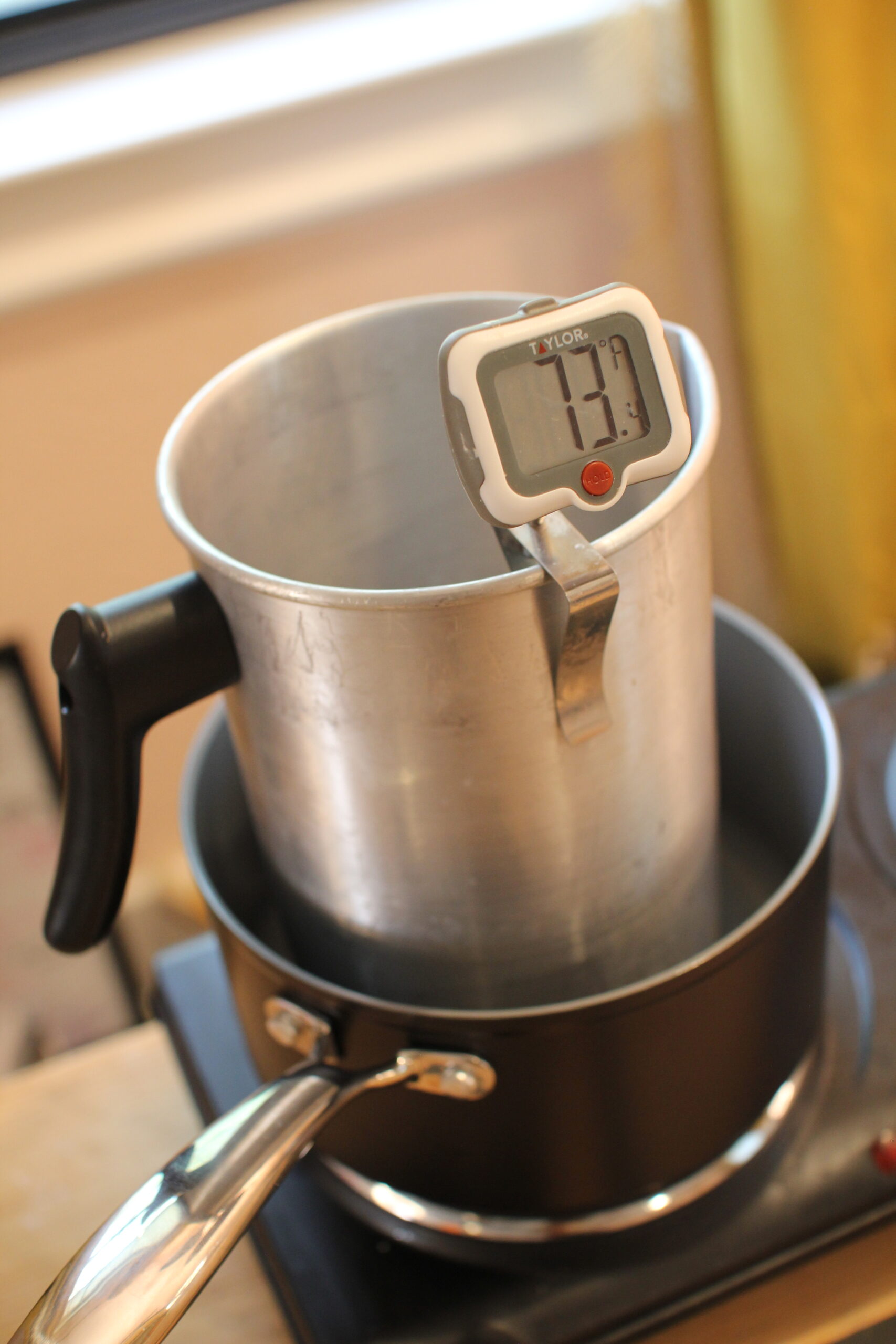 5 Candle Making Temperature Tips You Need to Know - candle culture